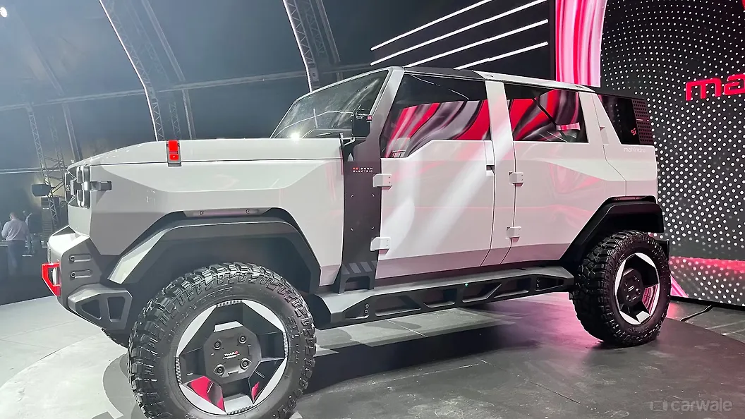 Thar.e ORVM Blinker Image, Thar.e Photos in India - CarWale