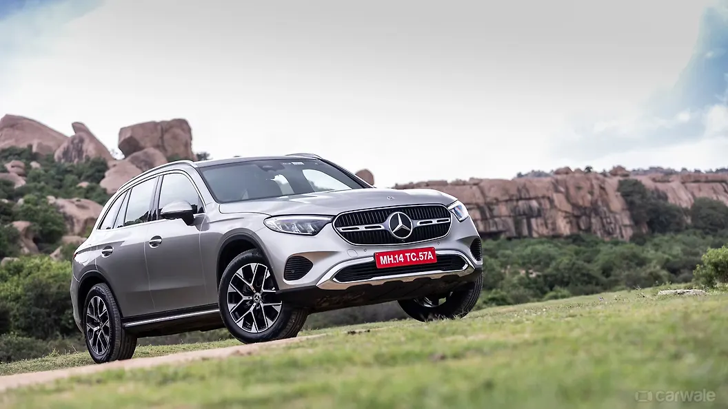 Mercedes-Benz GLC Images - Interior & Exterior Photo Gallery [20 ...