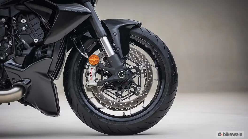 Ducati Diavel V4 Front Suspension Image – BikeWale