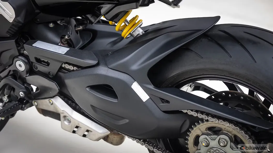 Ducati Diavel V4 Rear Wheel Image – BikeWale