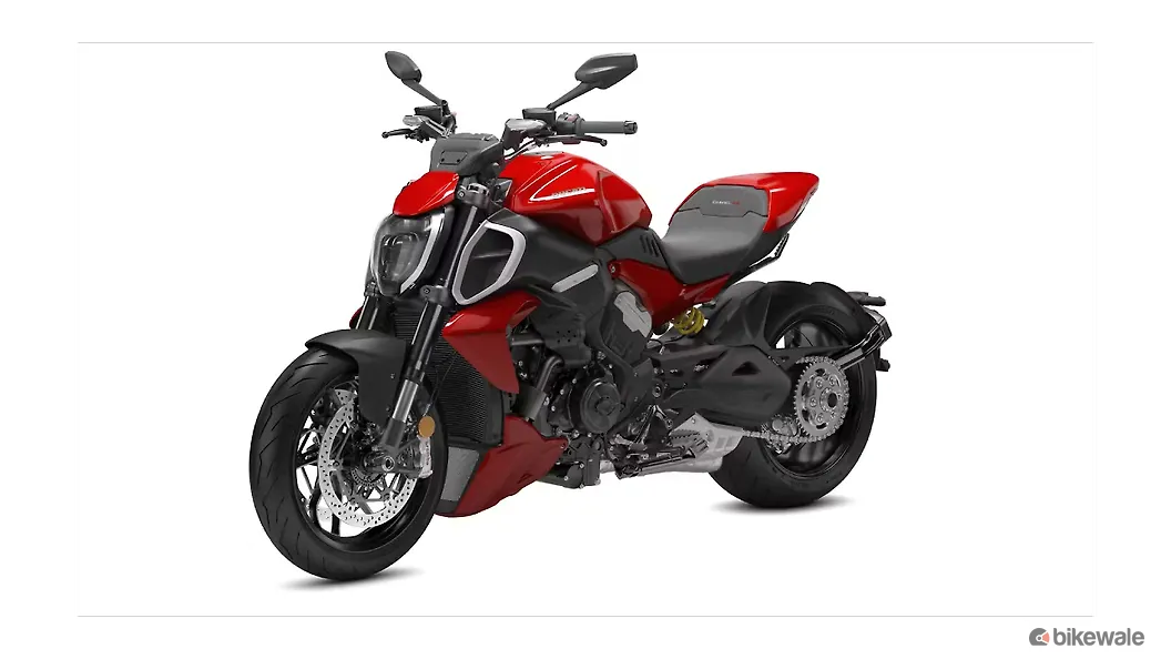Ducati Diavel V4 Left Front Three Quarter Image – BikeWale