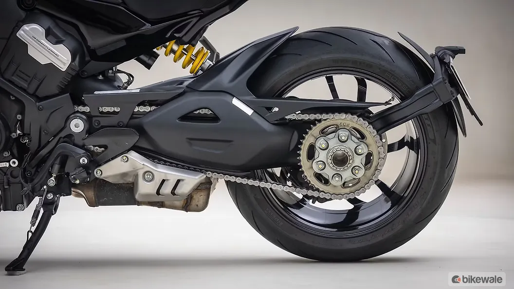 Ducati Diavel V4 Rear Wheel Image – BikeWale