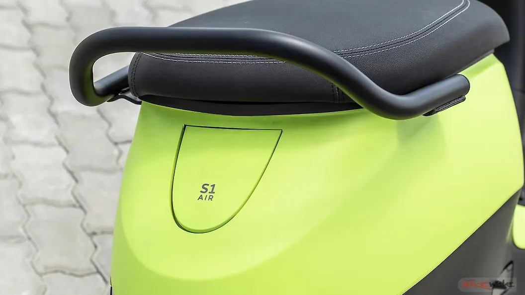 OLA S1 Air Instrument Cluster Image – BikeWale