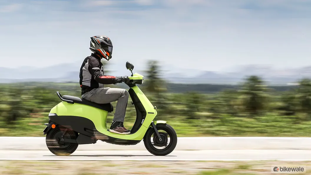 OLA S1 Air Right Side View Image – BikeWale