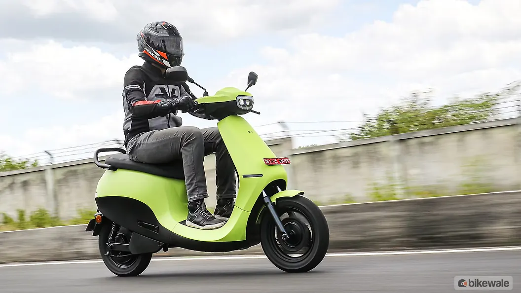 OLA S1 Air Right Side View Image – BikeWale