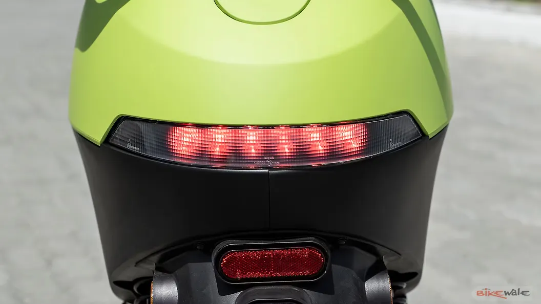 OLA S1 Air Instrument Cluster Image – BikeWale