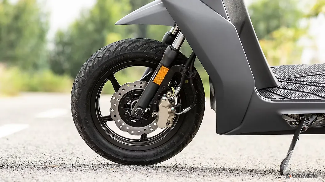 Ather 450S Front Luggage Hook Image – BikeWale