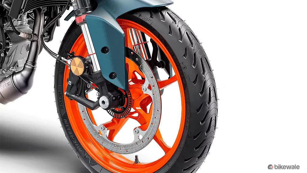 KTM 125 Duke [2025] Front Suspension Image – BikeWale