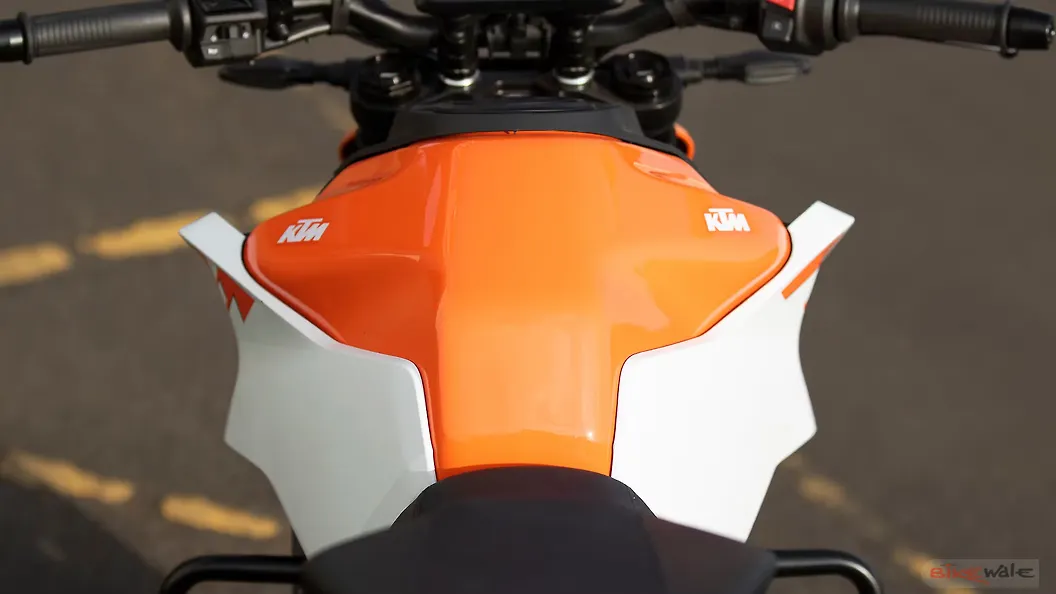 KTM 250 Duke Branding/Fuel Tank Decal Image – BikeWale