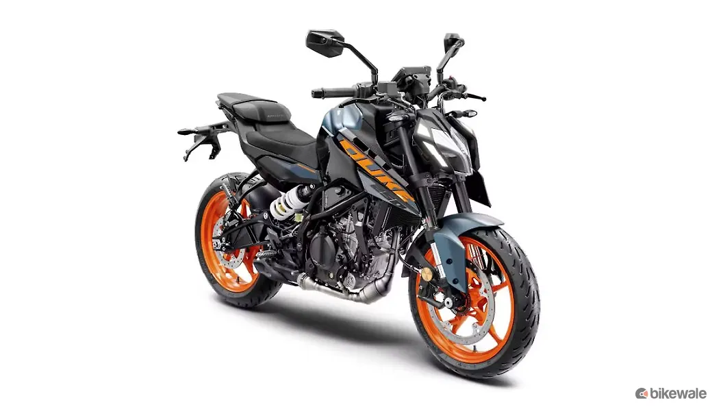 KTM 250 Duke Right Front Three Quarter Image – BikeWale