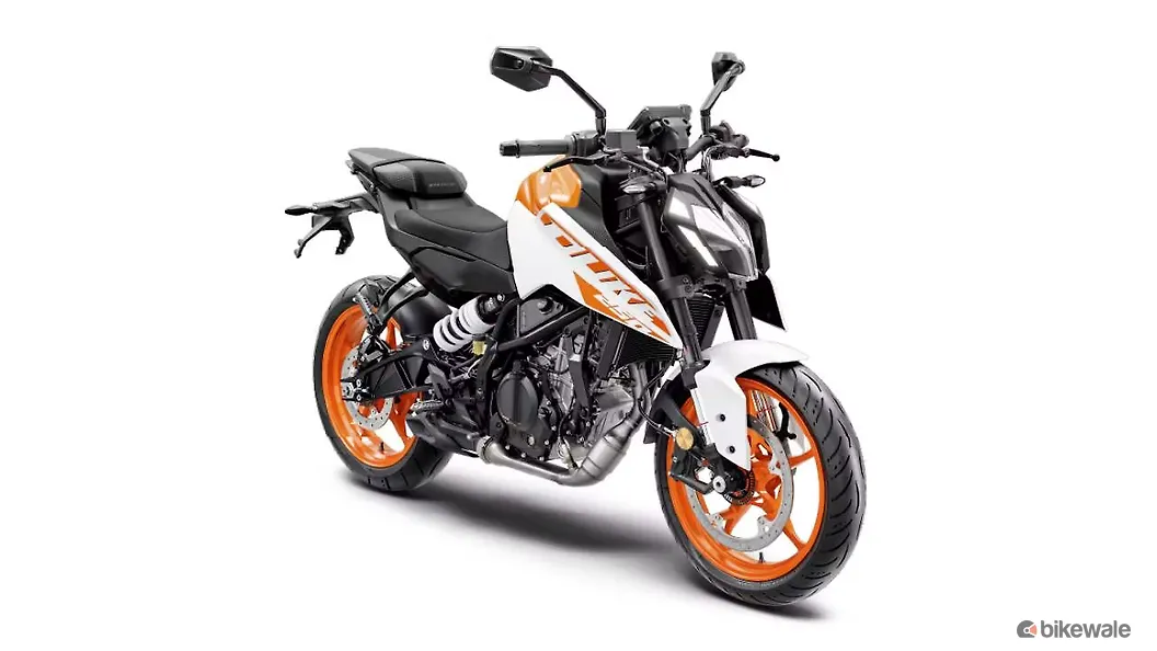 KTM 250 Duke Right Front Three Quarter Image – BikeWale