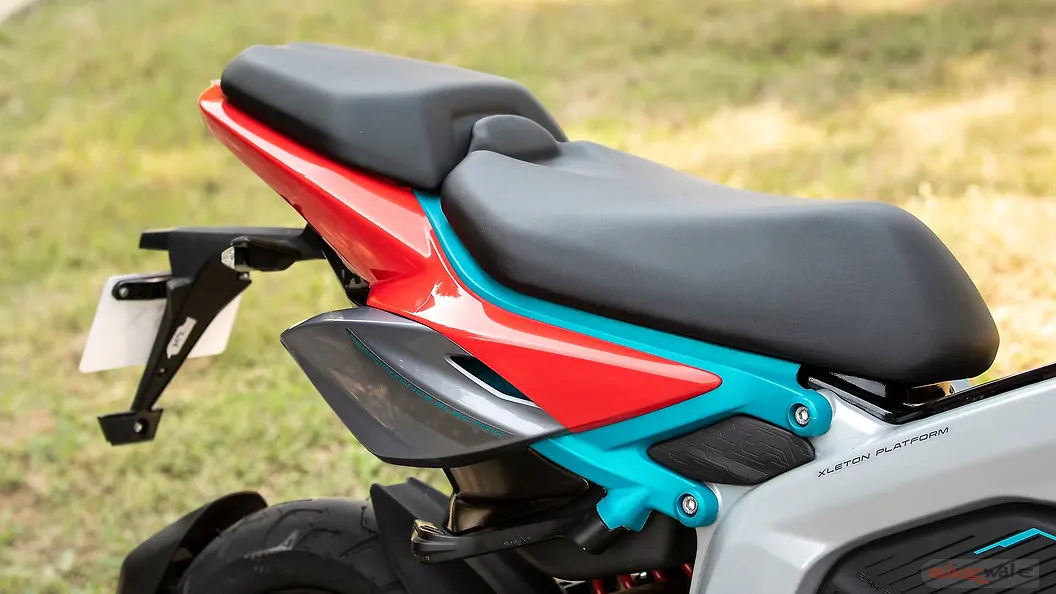 TVS X Rear Turn Indicators Image – BikeWale