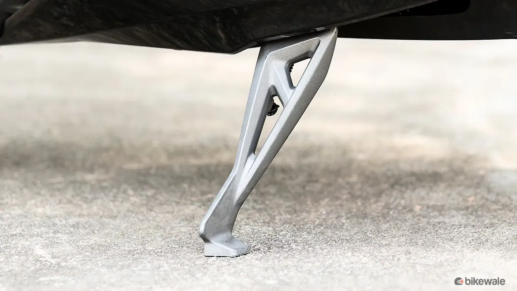 TVS X Side Stand Image – BikeWale