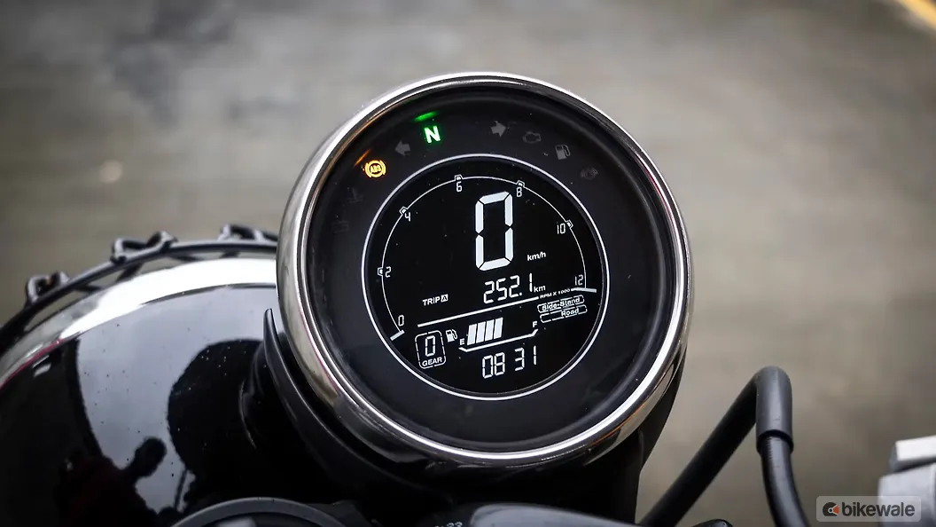 Yezdi Scrambler Instrument Cluster Image – BikeWale