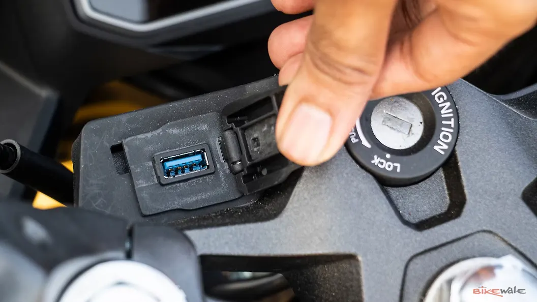Hero Karizma XMR USB Port Image – BikeWale