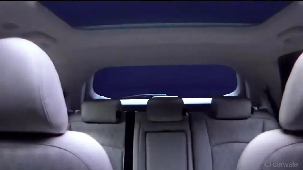 Mahindra XUV 3XO Images - Interior & Exterior Photo Gallery - CarWale