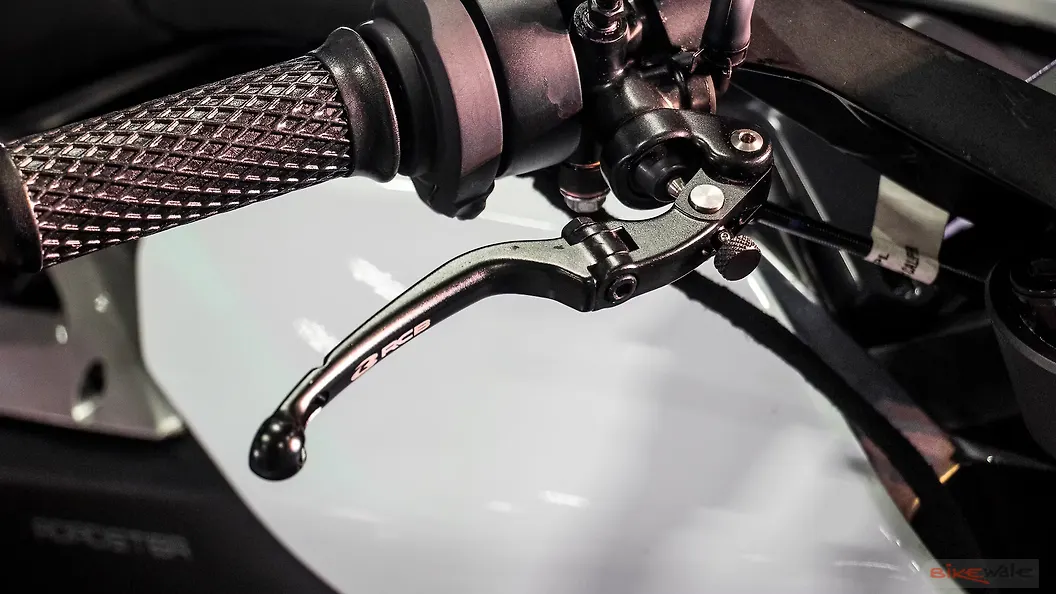 OLA Roadster Front Brake Lever Adjuster Image – BikeWale