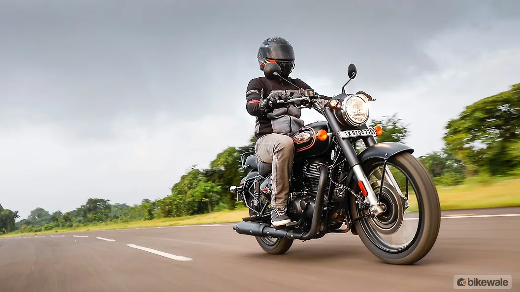 Royal Enfield Bullet 350 Right Side View Image – BikeWale