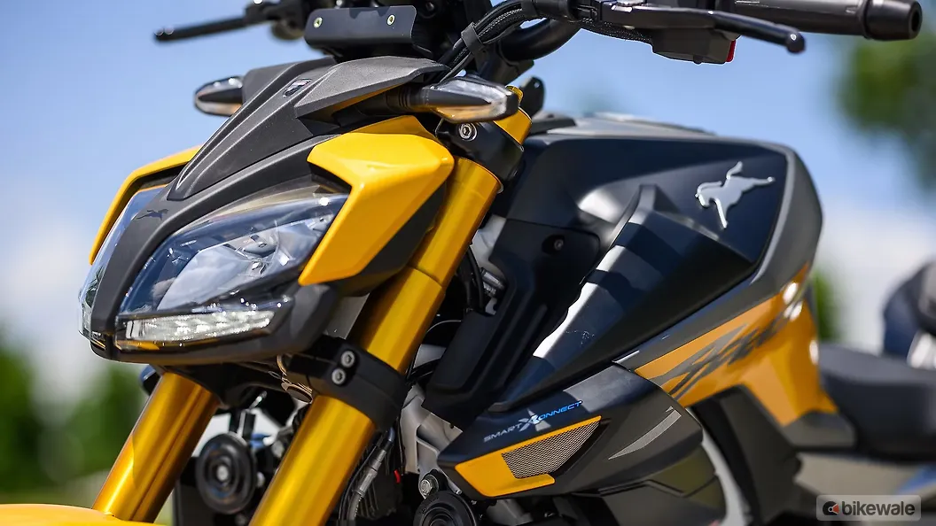 TVS Apache RTR 310 Gear Lever Adjustment Image – BikeWale