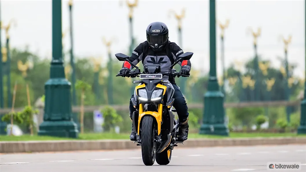 TVS Apache RTR 310 Left Front Three Quarter Image – BikeWale