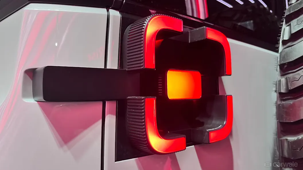 Thar.e Tail Light/Tail Lamp Image, Thar.e Photos in India - CarWale