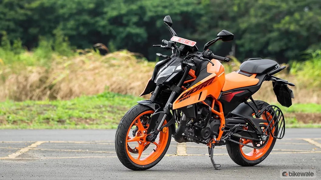 KTM 390 Duke Left Side Multifunction Switchgear Image – BikeWale