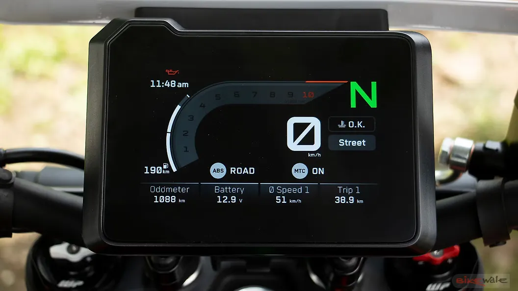 KTM 390 Duke TFT / Instrument Cluster Image – BikeWale