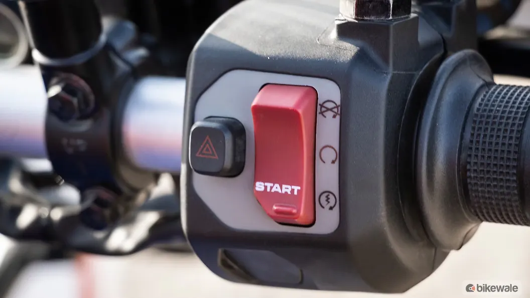 Hero Xpulse 210 Emergency Off Switch/Kill Switch Image – BikeWale
