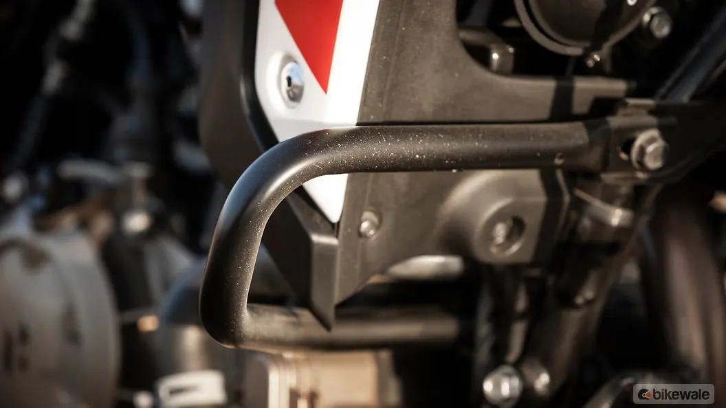 Hero Xpulse 210 Front Leg Guard Image – BikeWale