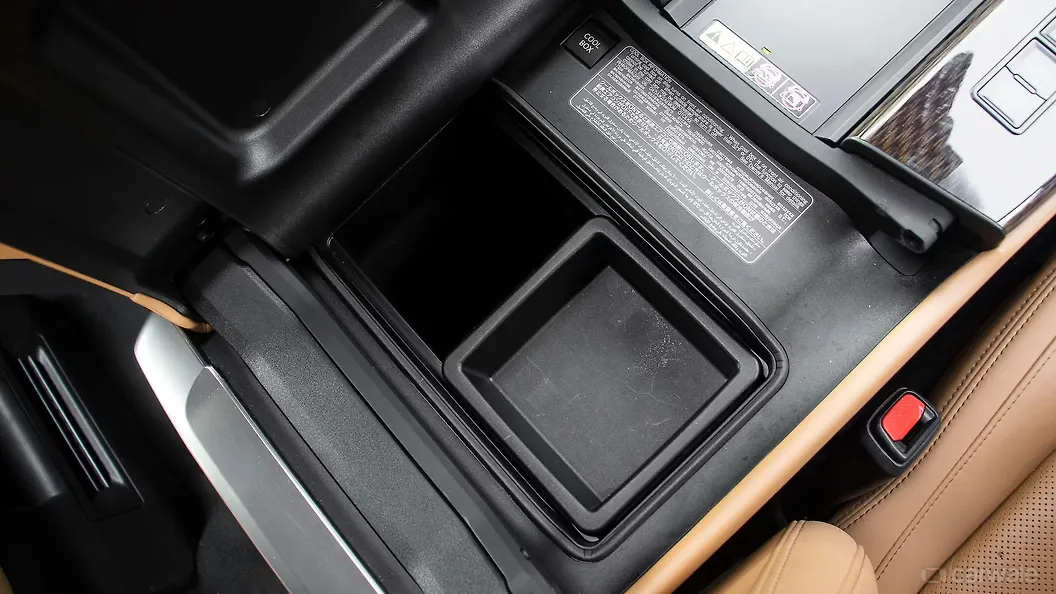LX Center Console/Centre Console Storage Image, LX Photos in India ...