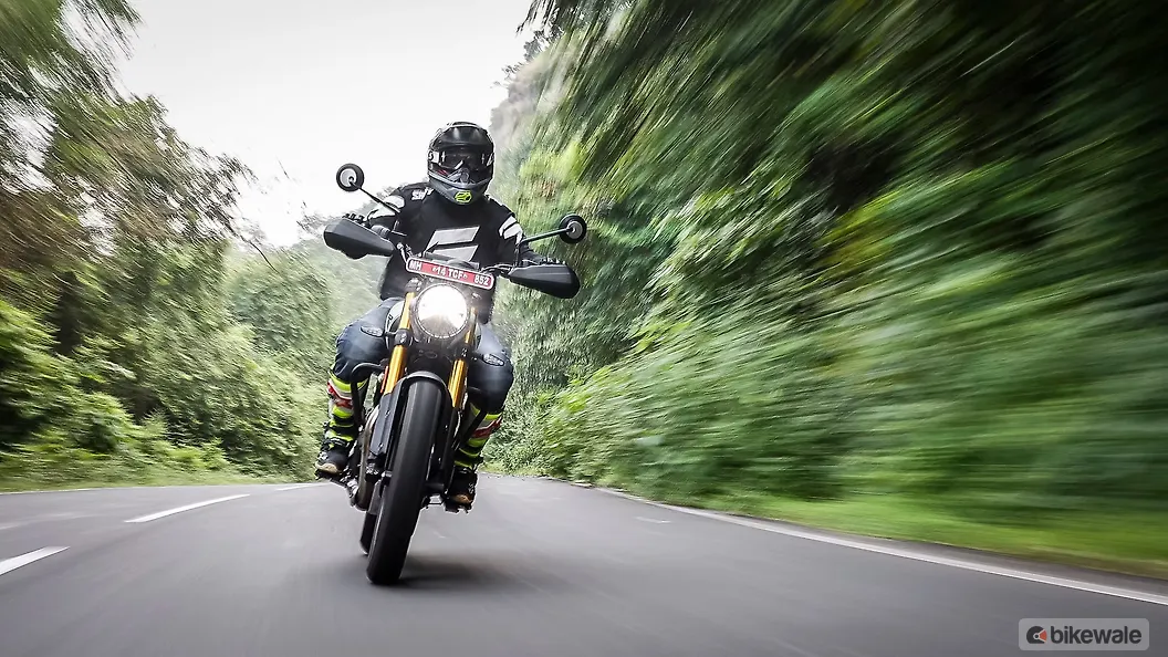Triumph Scrambler 400 X Front View Image – BikeWale