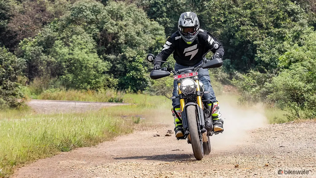 Triumph Scrambler 400 X Handle Bar Image – BikeWale