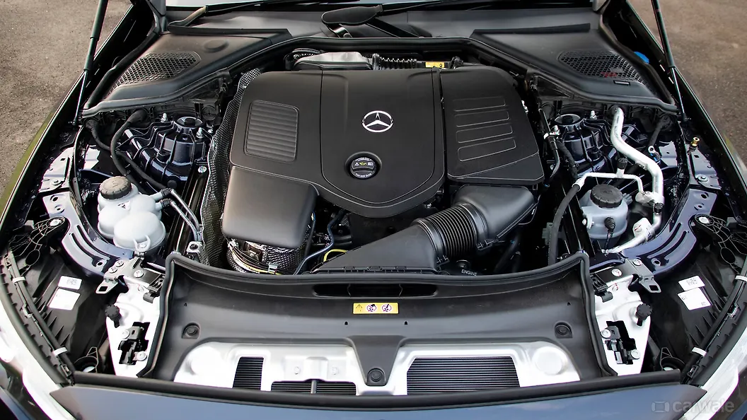 E-Class Front View Image, E-Class Photos in India - CarWale