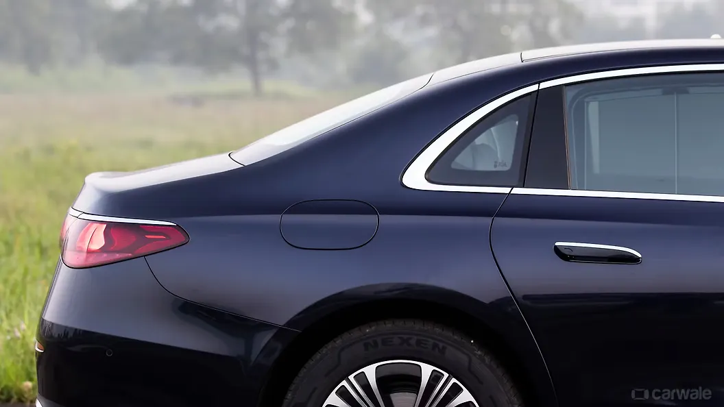E-Class Rear Quarter Glass Image, E-Class Photos in India - CarWale