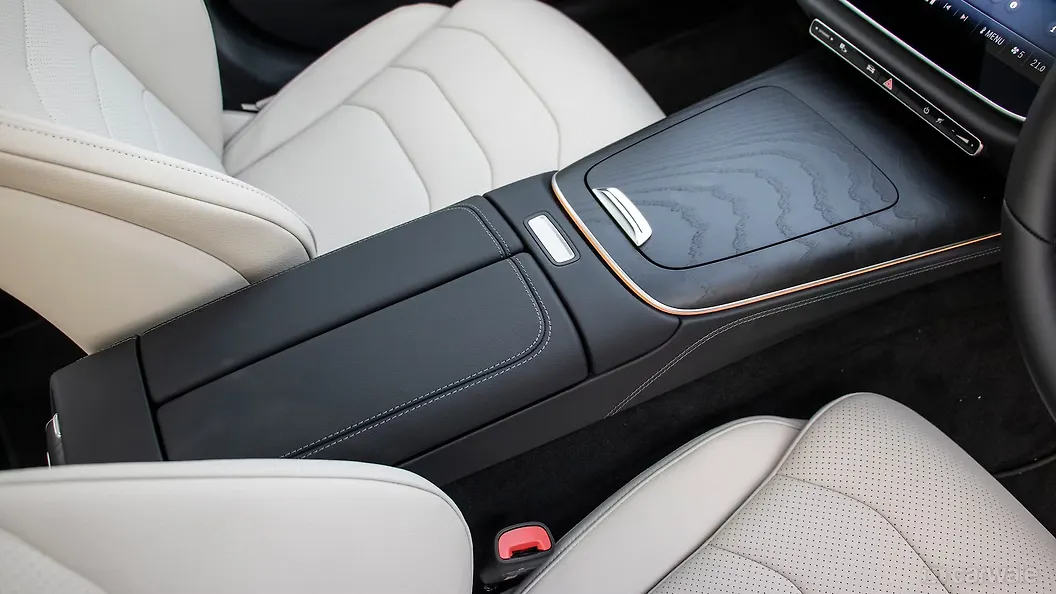 E-Class Center Console/Centre Console Storage Image, E-Class Photos in ...