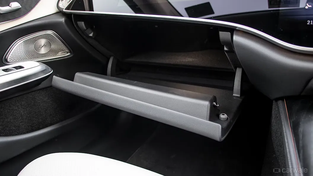 E-Class Glove Box Image, E-Class Photos in India - CarWale