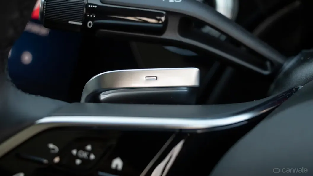 E-Class Left Paddle Shifter Image, E-Class Photos in India - CarWale