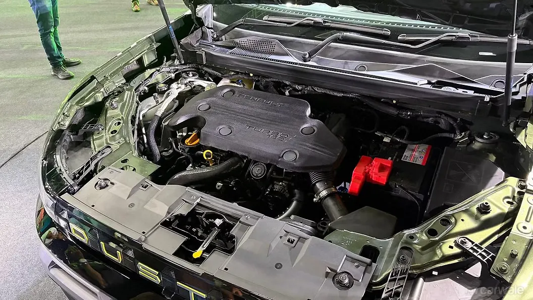 Duster Engine Start Button Image, Duster Photos in India - CarWale