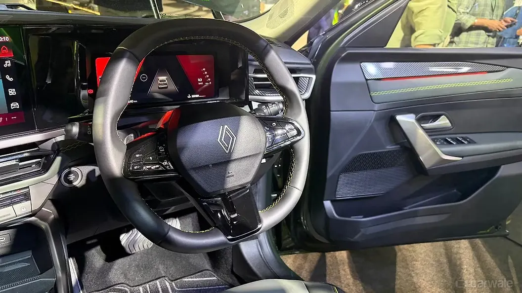 Duster Steering Wheel Image, Duster Photos in India - CarWale