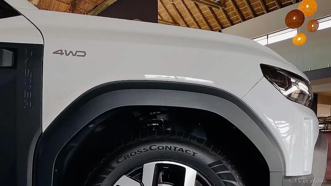 New Duster Front Centre Air Vents Image, New Duster Photos in India ...