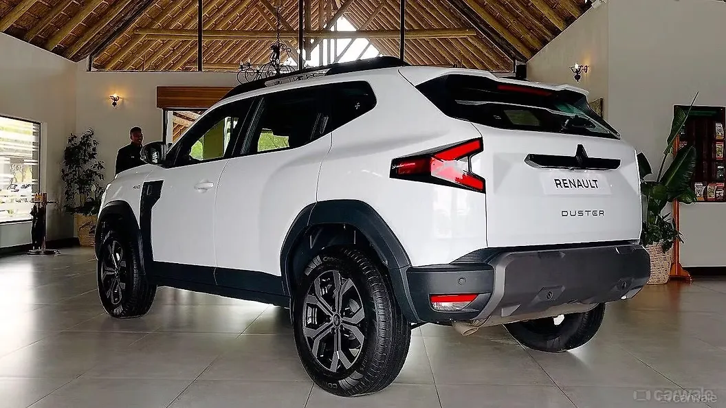 New Duster Left Rear Three Quarter Image, New Duster Photos in India ...