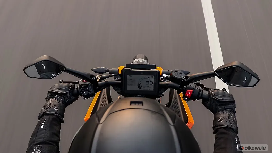 KTM 250 Duke TFT / Instrument Cluster Image – BikeWale