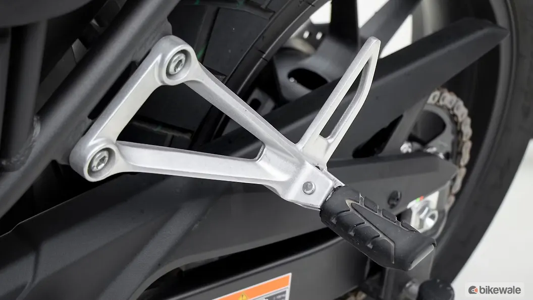 Honda NX500 Main Stand Image – BikeWale