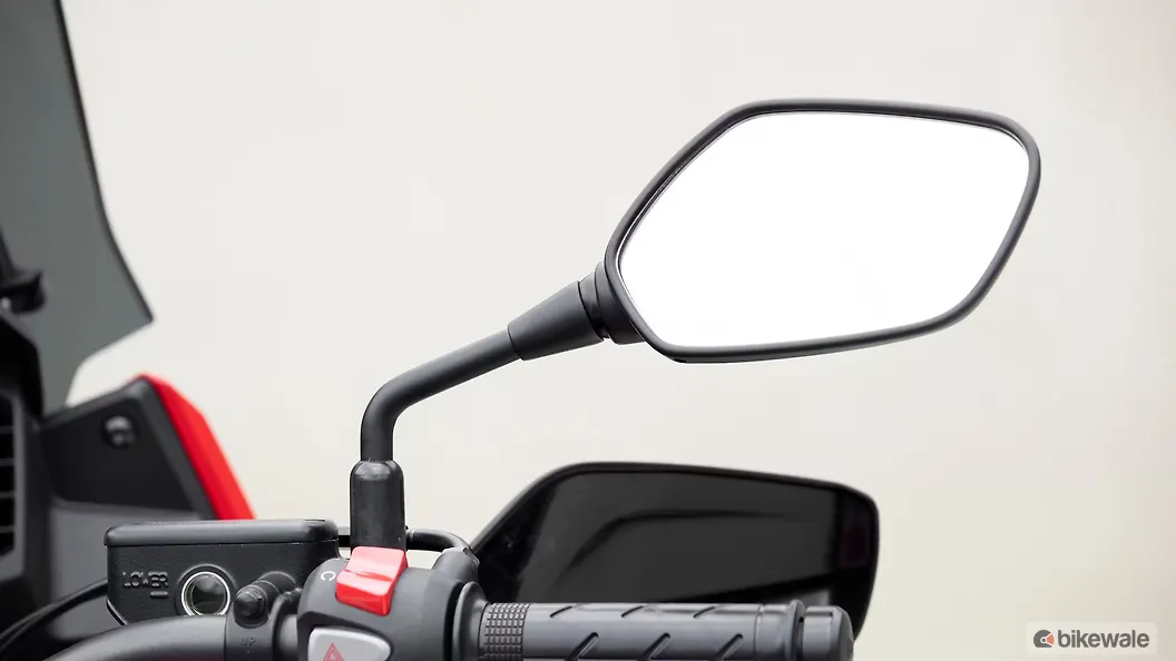 Honda NX500 Rear View Mirror Image – BikeWale