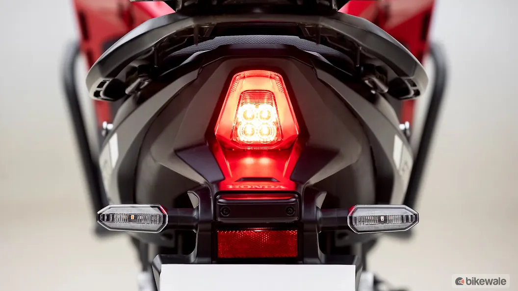 Honda NX500 Rear Reflex Reflector Image – BikeWale