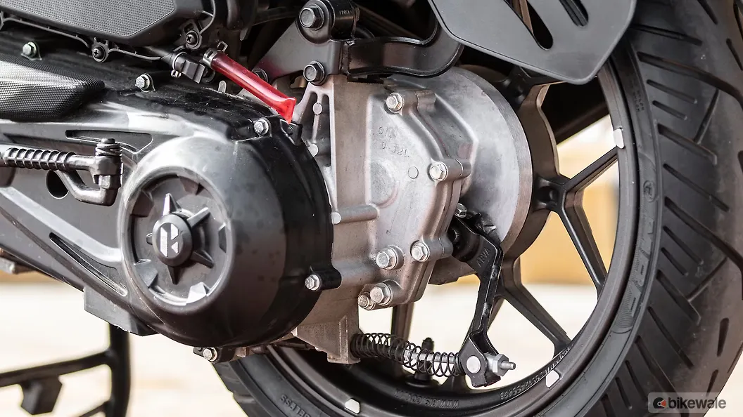 Hero Xoom 125 Oil Cap/Dipstick Image – BikeWale