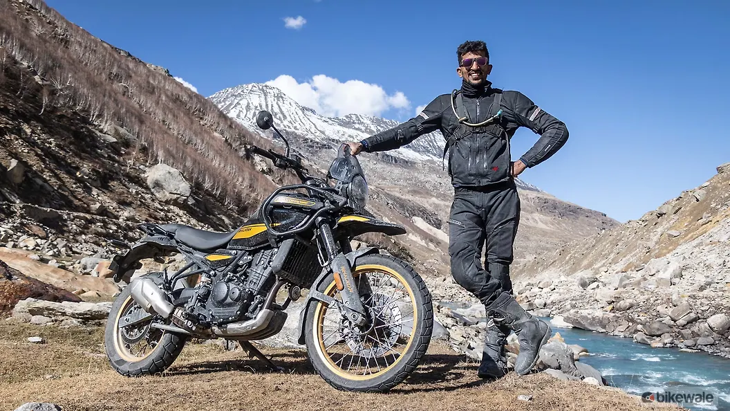 Royal Enfield Himalayan 450 Grab Rail Image – BikeWale