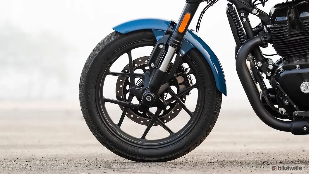 Royal Enfield Shotgun 650 Front Alloy Wheel Image – BikeWale