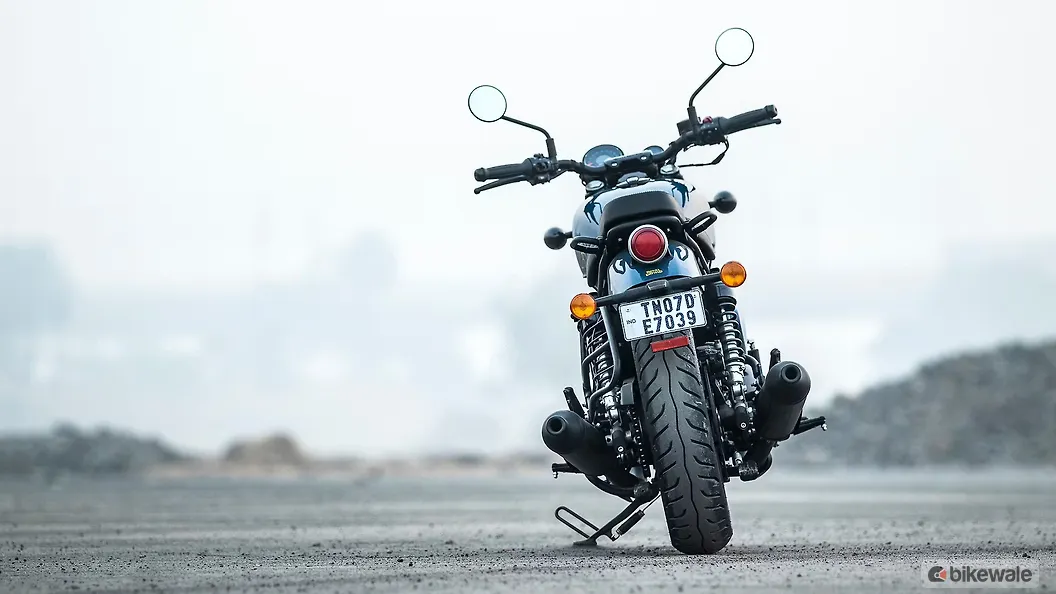 Royal Enfield Shotgun 650 Right Rear Three Quarter Image – BikeWale