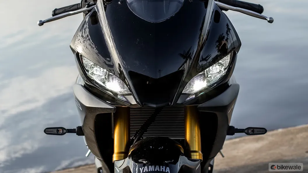 Yamaha R3 Head Light Image – BikeWale